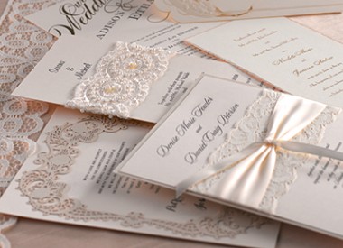 Luxury invitations that dazzle - Crafted for you